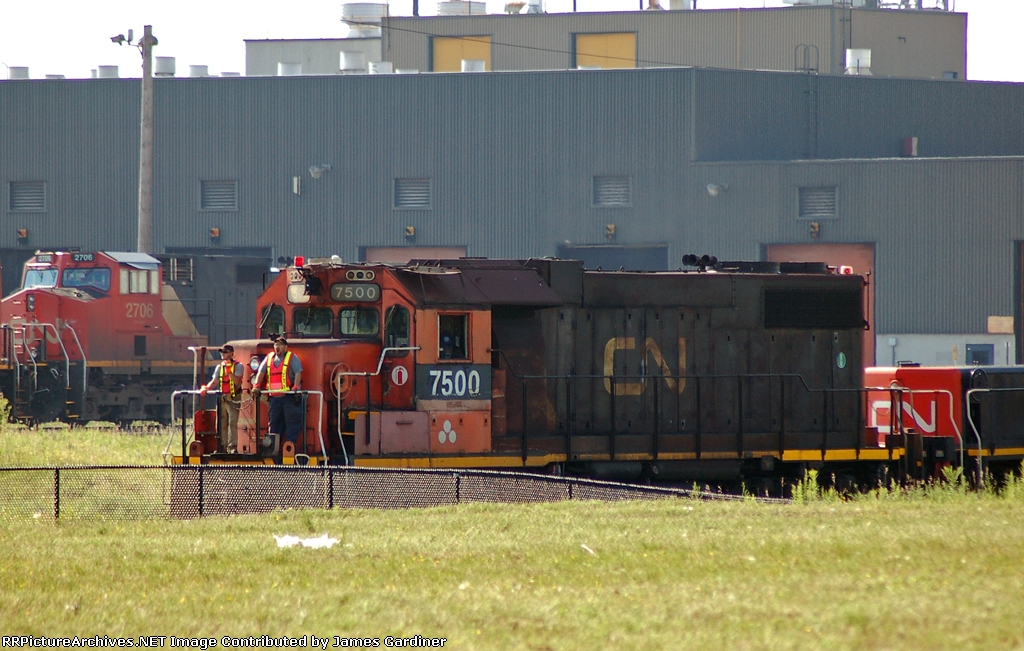 CN 7500